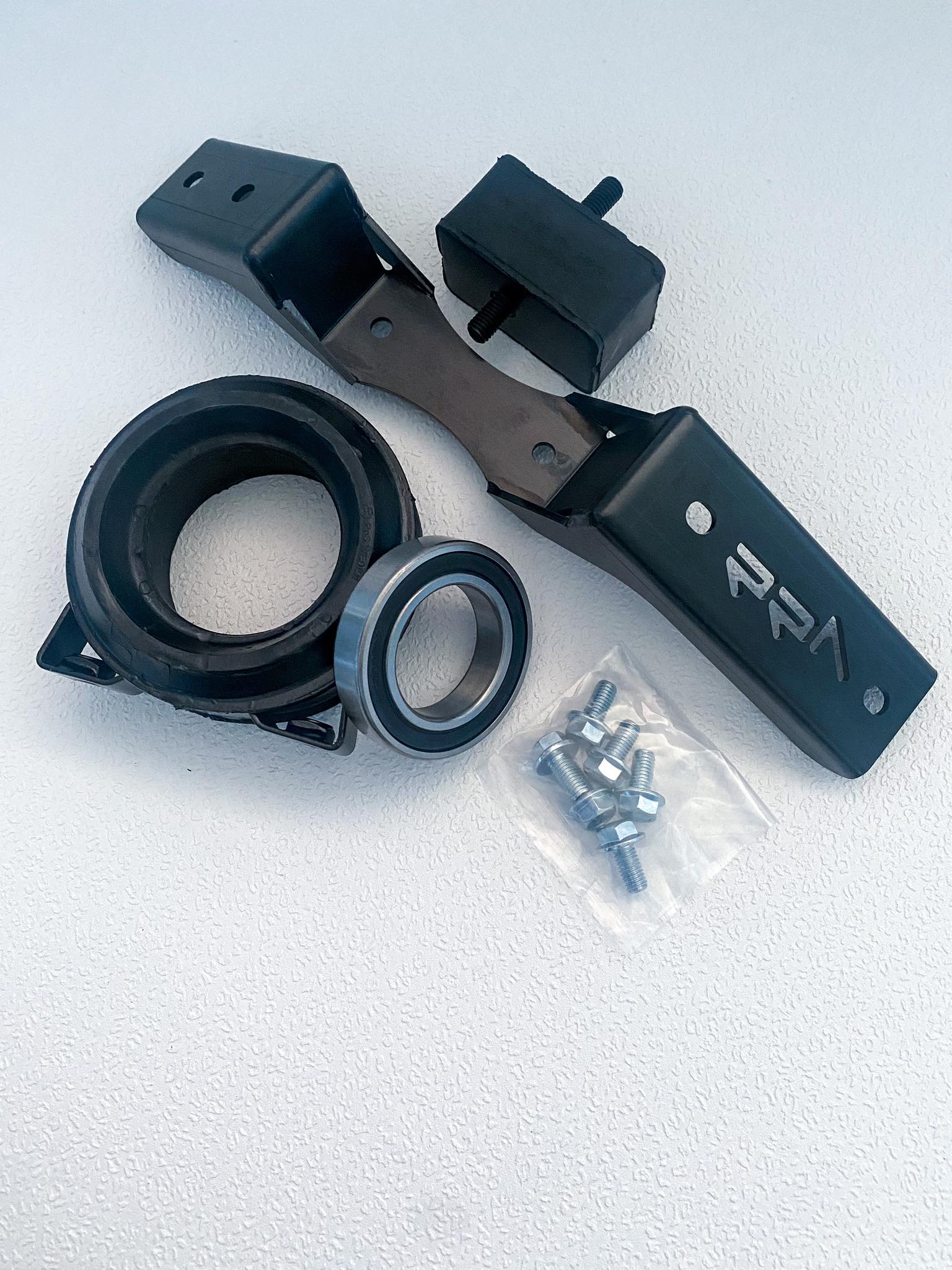 Volvo 240 kardaani tugilaagri retrofit komplekt * Tuuner Stuudio